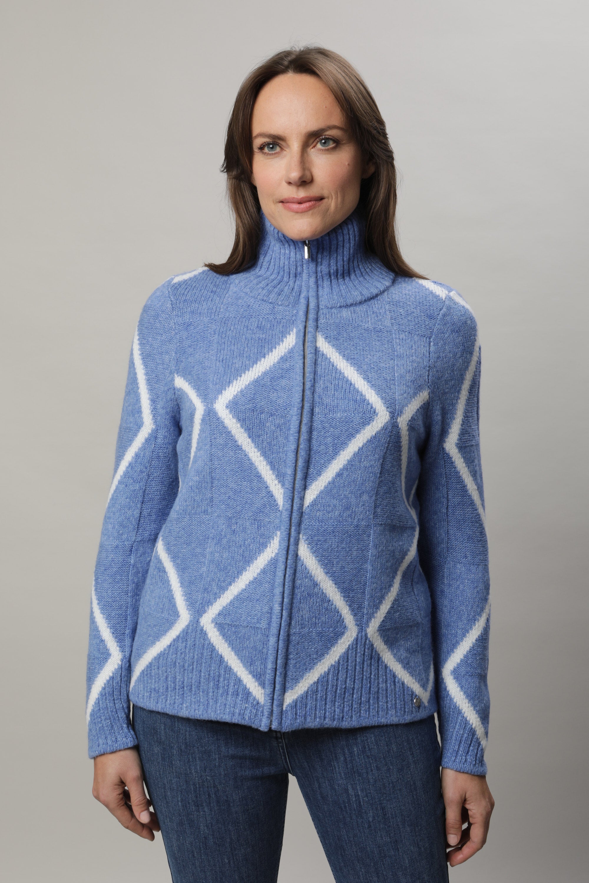 Strickjacke mit Stehkragen und Reißverschluss und zweifarbigem Struktu ...